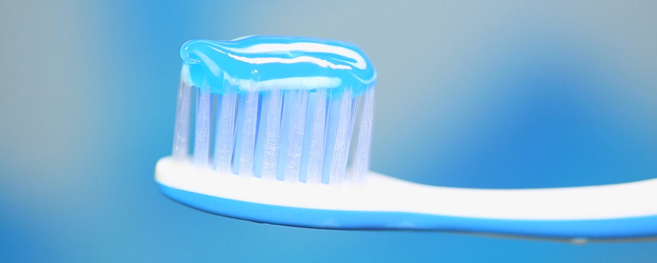 10 Surprising Toothpaste Uses In Daily Life — Curious Halt