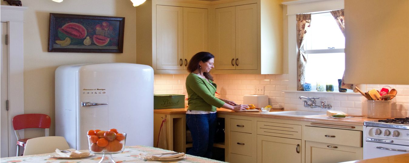 Declutter Your Way To An Organized Kitchen — Curious Halt